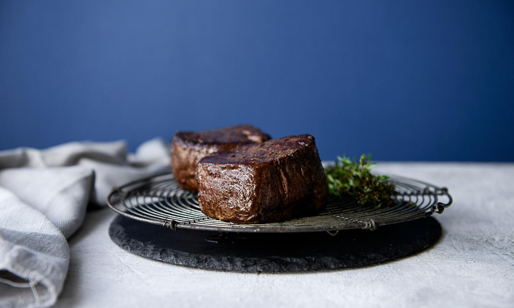 How To Make Fillet Steak, Bone Marrow, Parsley & Mustard Melt ...