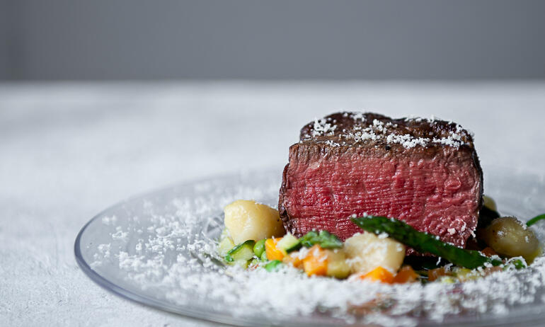 What Is Sous Vide? How To Do It In Your Own Kitchen - Farmison & Co