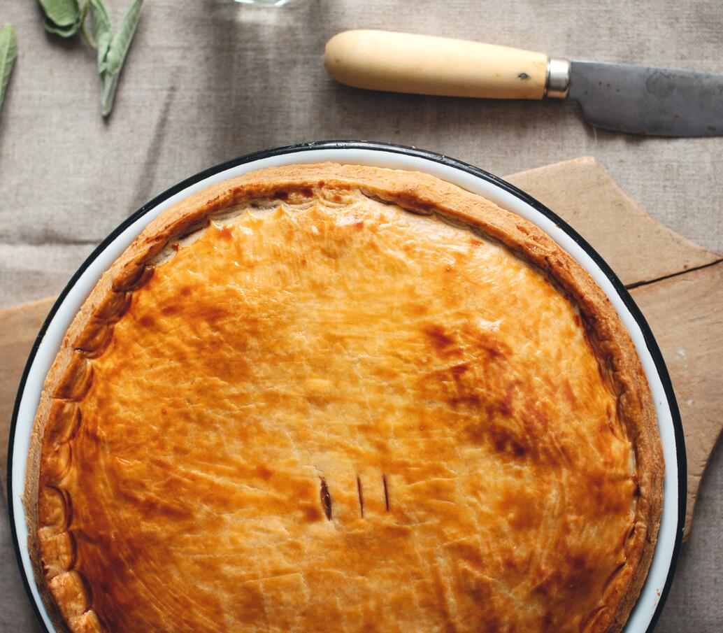 How To Cook The F&Co Chicken, Leek & Bacon Pies - Farmison & Co