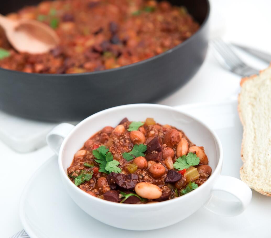 This simple and delicious one-pot Beef Ragout recipe is packed with ...