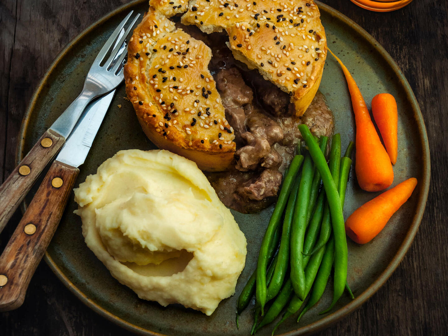 How to cook mutton shoulder to perfection - Farmison & Co